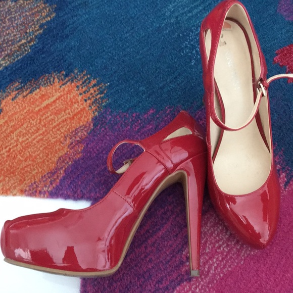 Nine West | Shoes | Nine West Red Pattern Leather Pumps Platform 7 ...